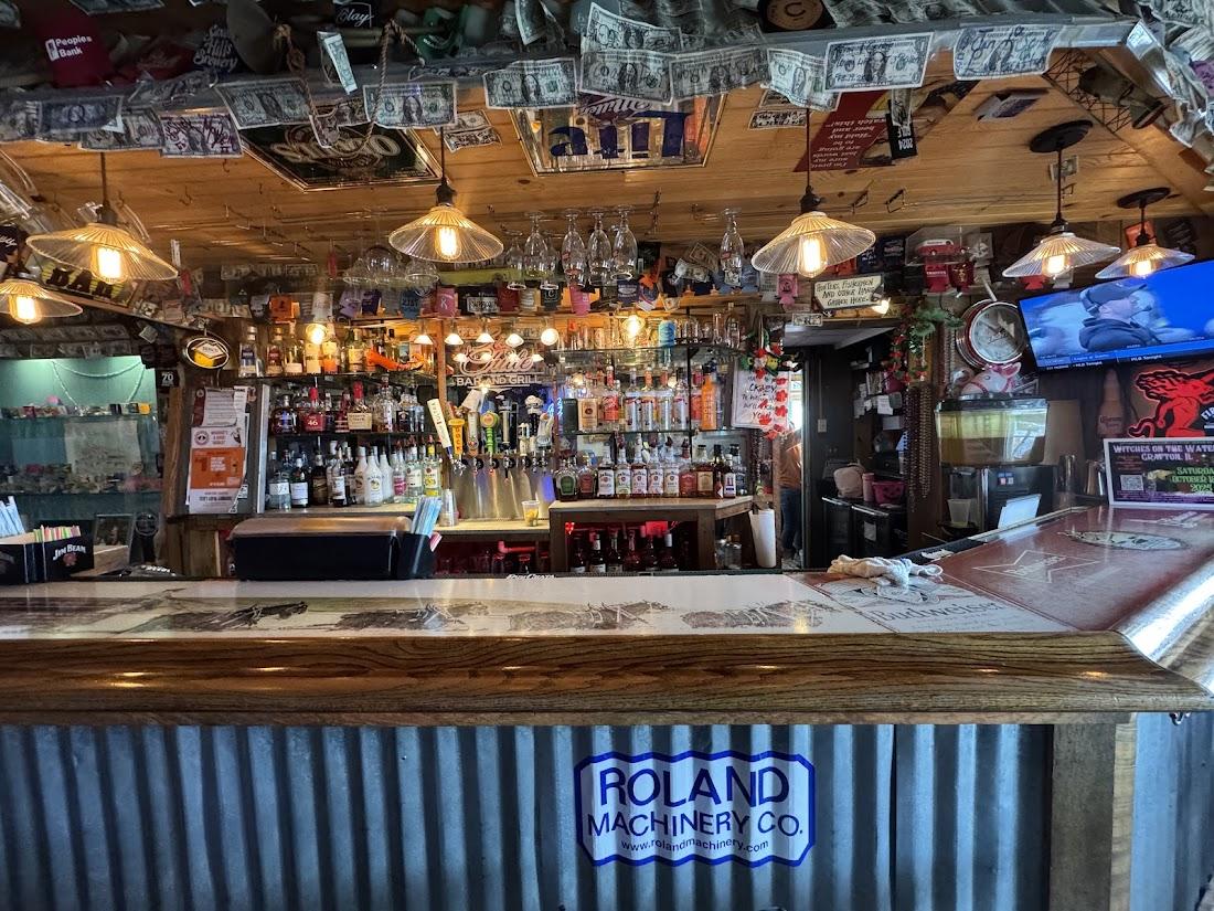 3rd Chute Bar & Grill - Bar & grill in Grafton, IL